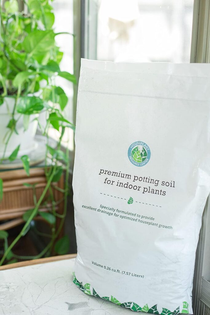 Premium Indoor Plant Soil with Enhanced Drainage and Optimal Nutrient ...